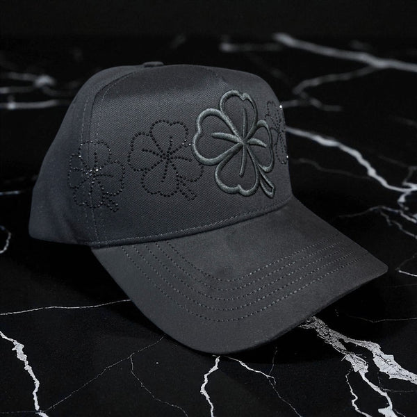 Caballo Blanco (Blanco Hats) - Trebol Total Black Crystales - Los 3 ...